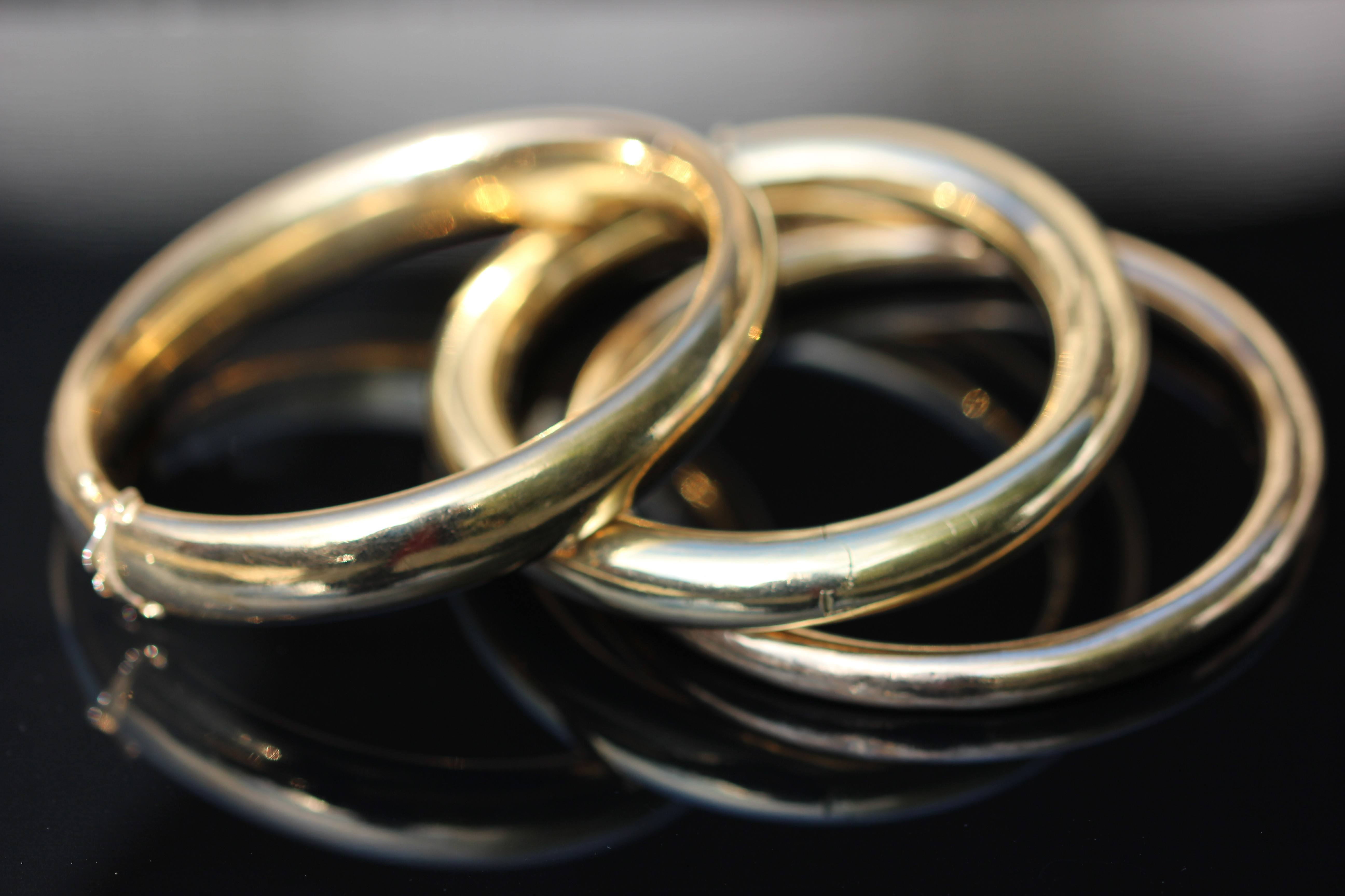 Antique and vintage gold bangles: Nellie Stewart bangles and golf ...