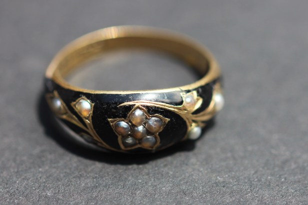Finger Ring Styles: 19th century – Part II – navette jewellery