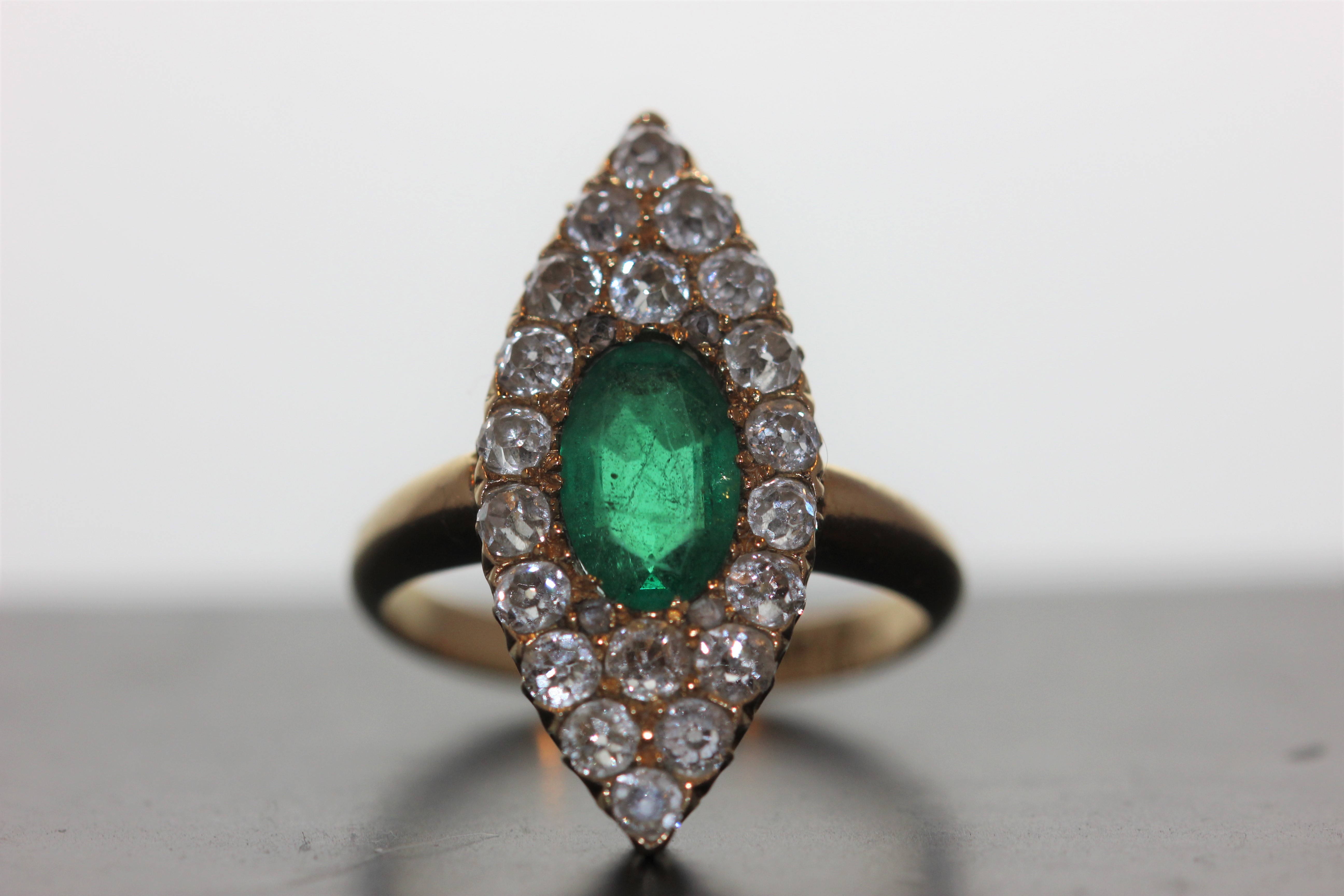 Looking inside the stone: inclusions – navette jewellery